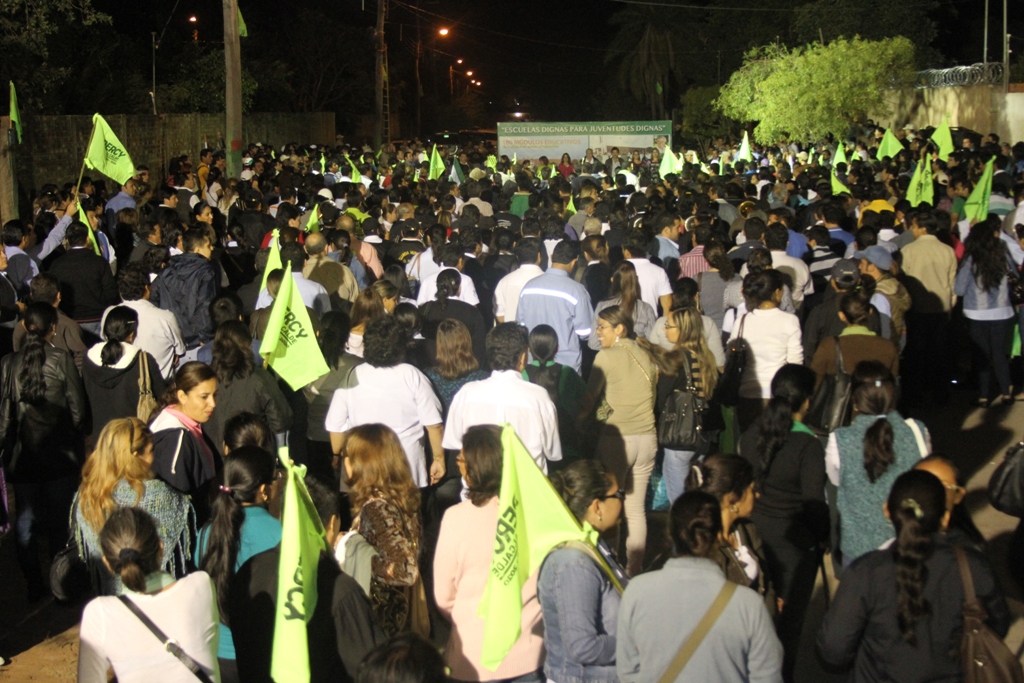 SANTA CRUZ PARA TODOS: ALCALDE INAUGURA 7 KM. DE PAVIMENTO EN EL ...