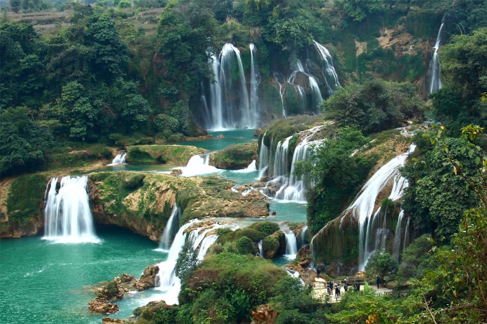 La Dolce Vida : Detian Waterfall China