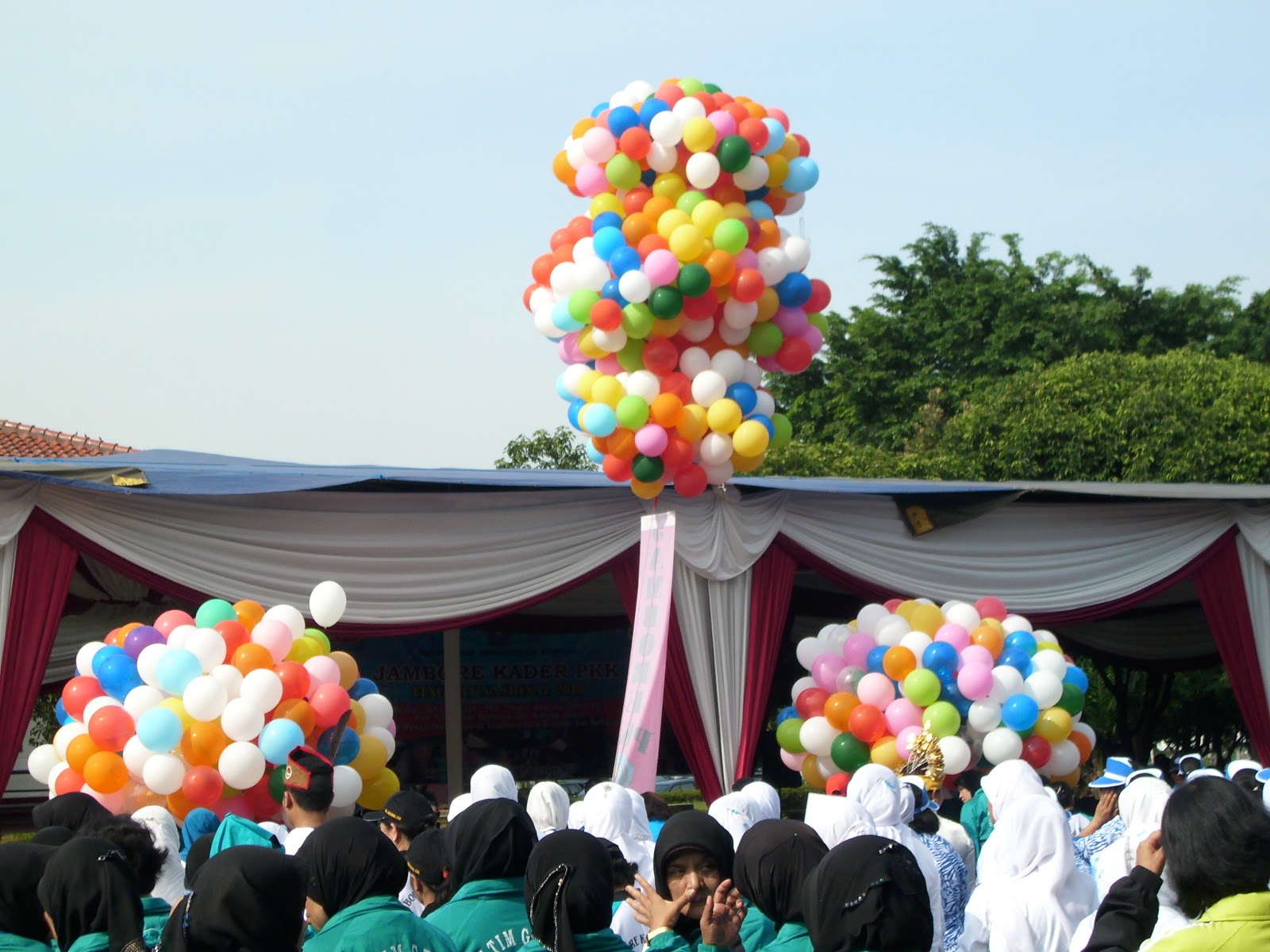 Balon Gas Pelepasan | Media Balon Indonesia