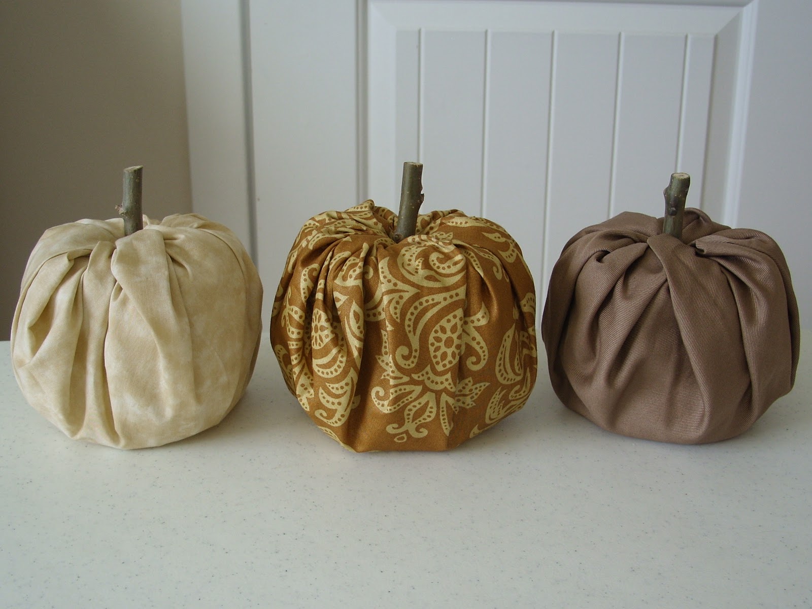 Taste Out Loud: Fall Decorating Bug