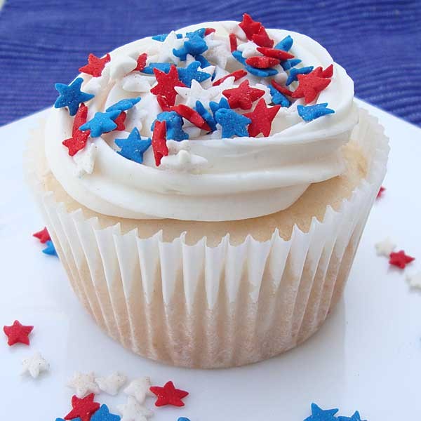 Red White Cupcakes with Sprinkles Recipe - Cooking Signature