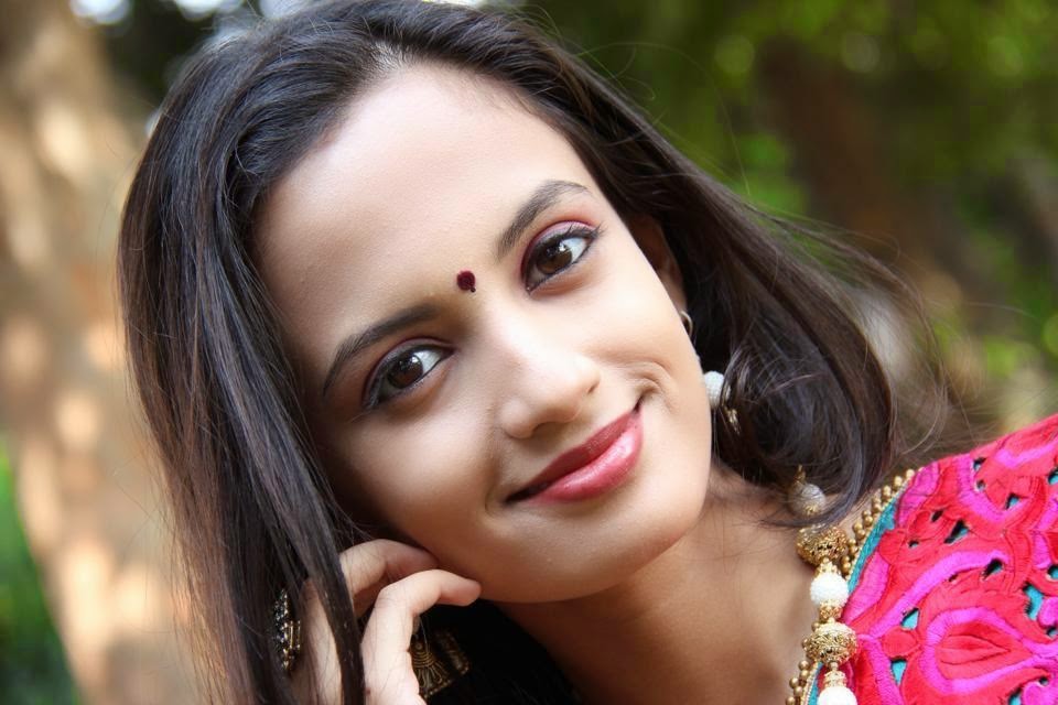 Ketaki Mategaonkar Biography ~ Celebrity Biography