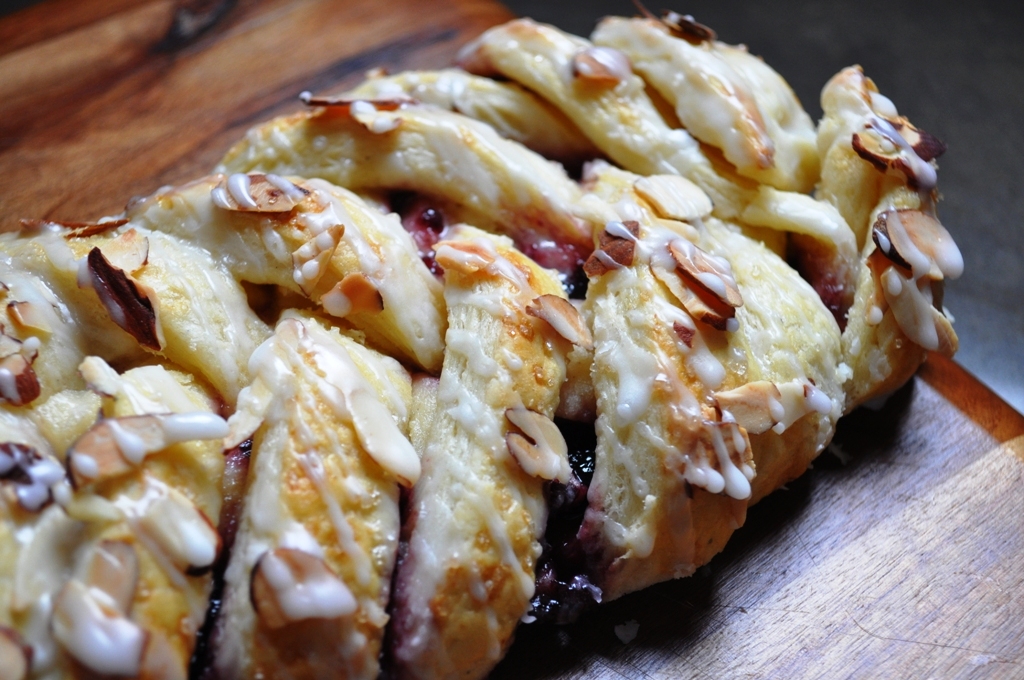 The Ginger Snap Girl: Danish Pastry Braid