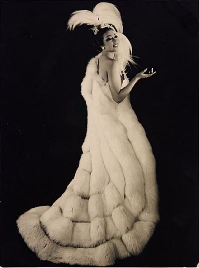 The Black Pearl: 28 Beautiful Vintage Photos of a Young Josephine Baker ...