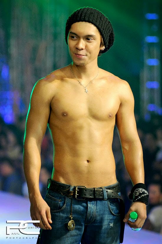 Sexy Pinoy Celebrities: Super Abs: Carlo Aquino