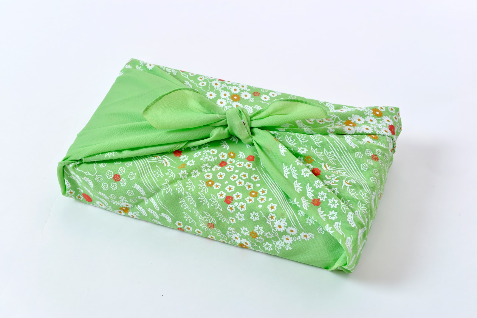 Japanese greeting gift culture / Ochu-gen and Oseibo / Seasonal postcards