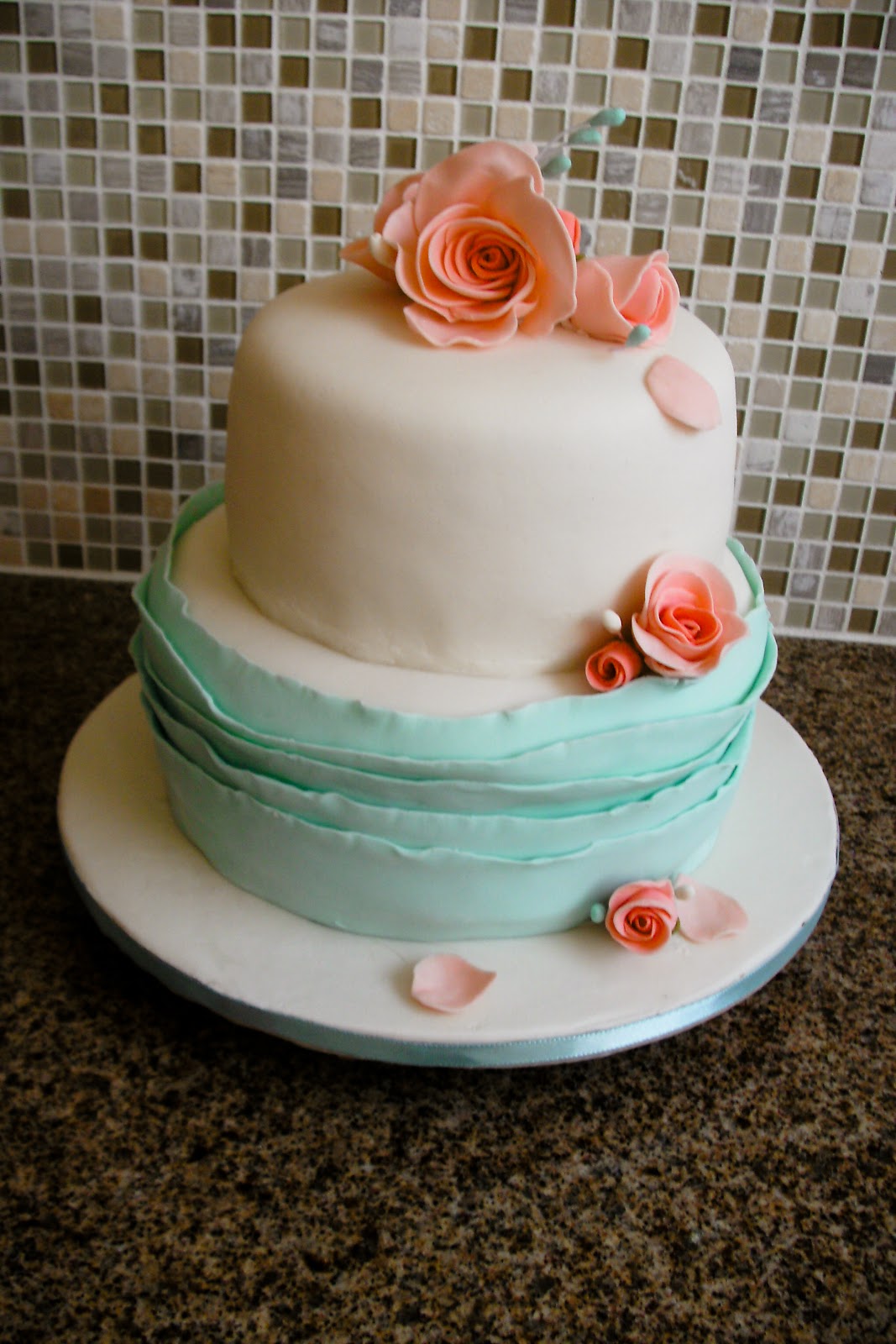 Make Cake Fabíola: Bolo Rosa e Azul Turquesa