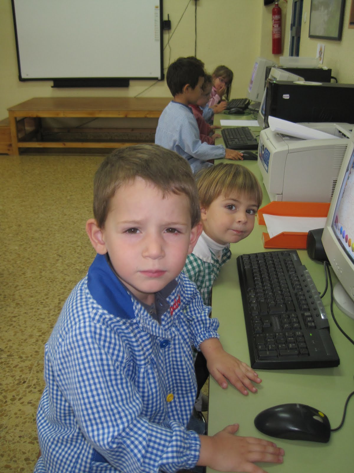 Colegio El Haya Infantil: SUBIMOS A INFORMÁTICA (3 AÑOS)