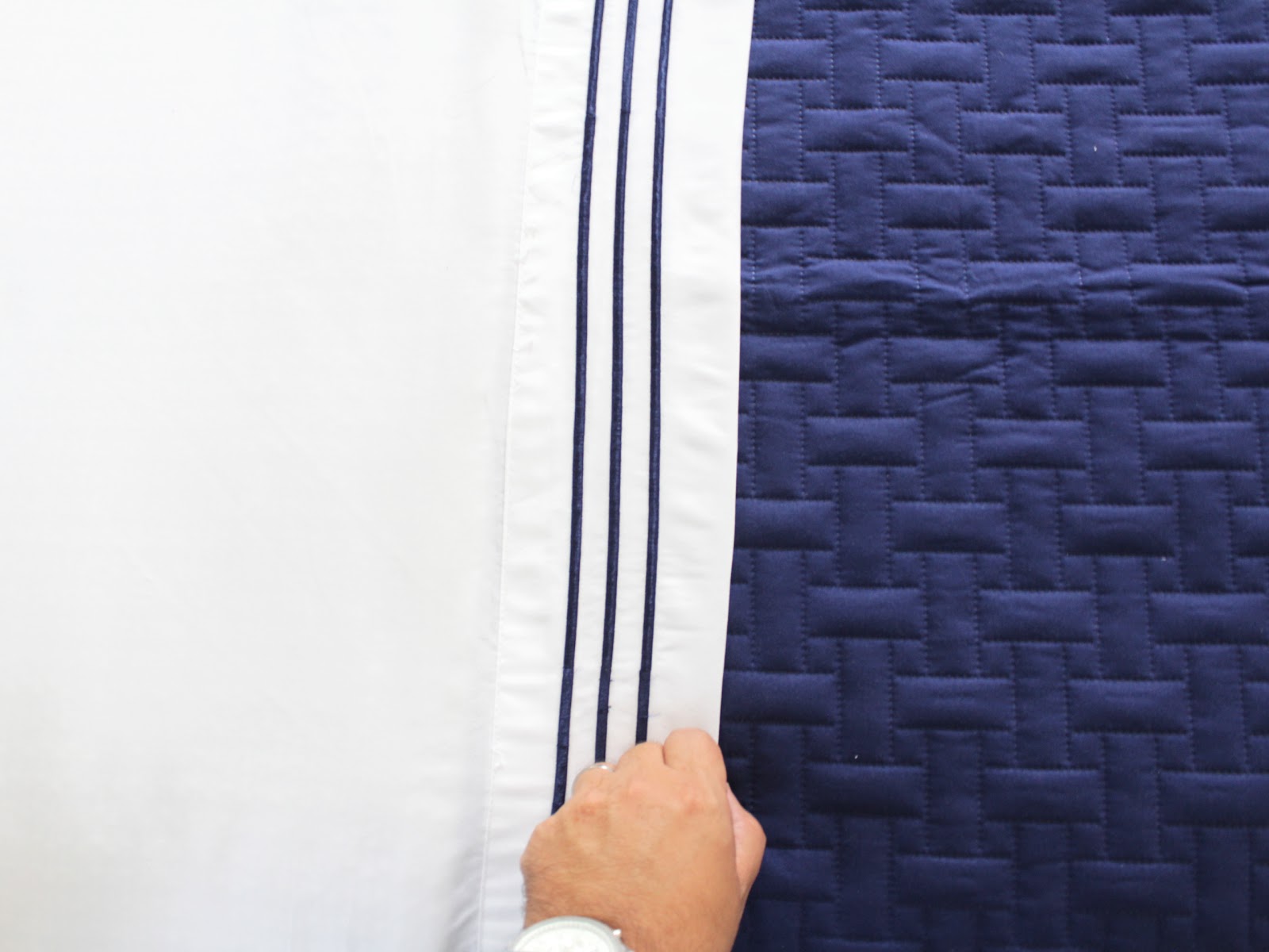 Oscar Bravo Home: The Anatomy of a Well-Made Bed