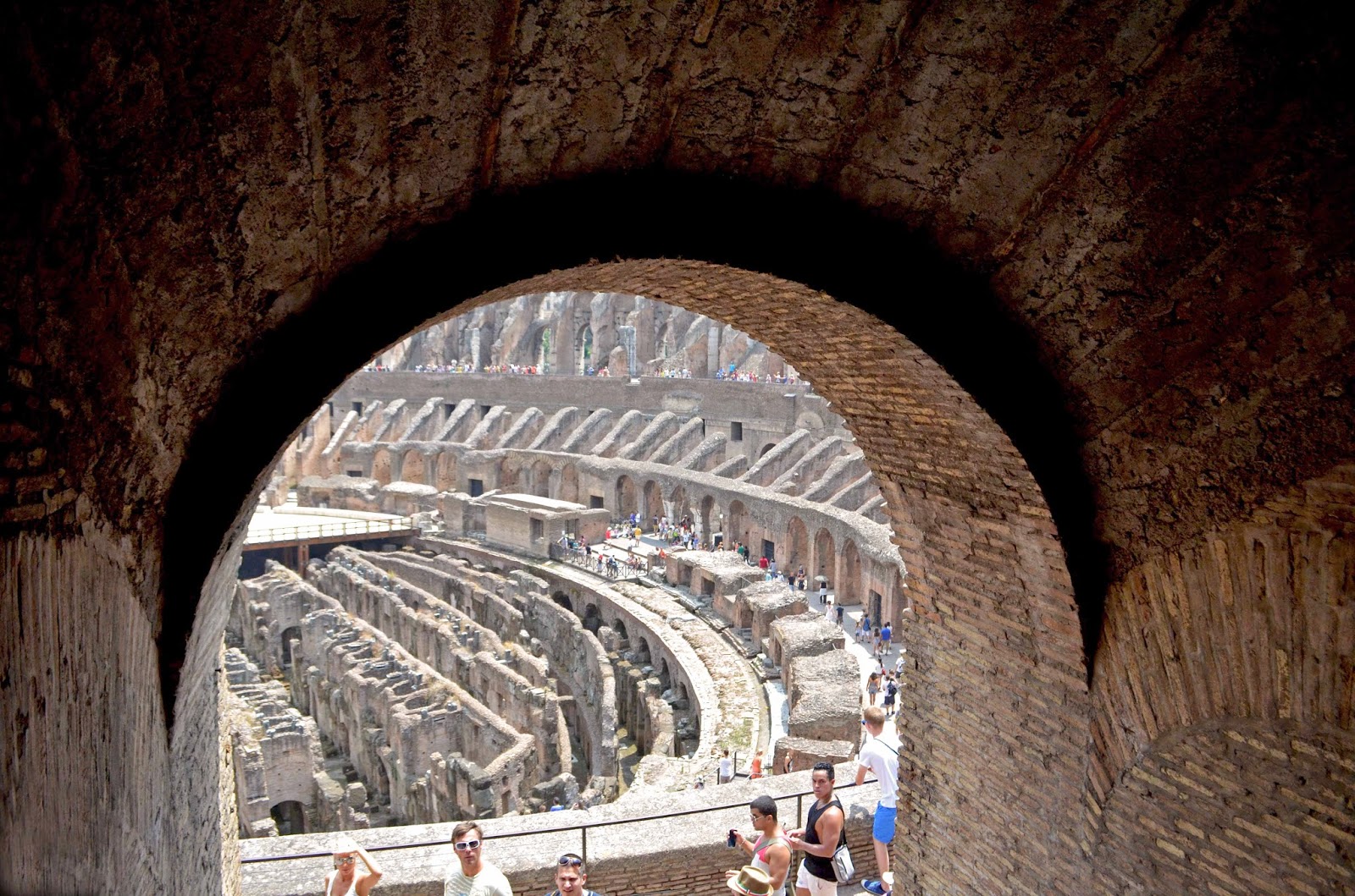 UMETNOST PUTOVANJA . . . . . . . . . . . . . . . . . The ART of TRAVEL ...