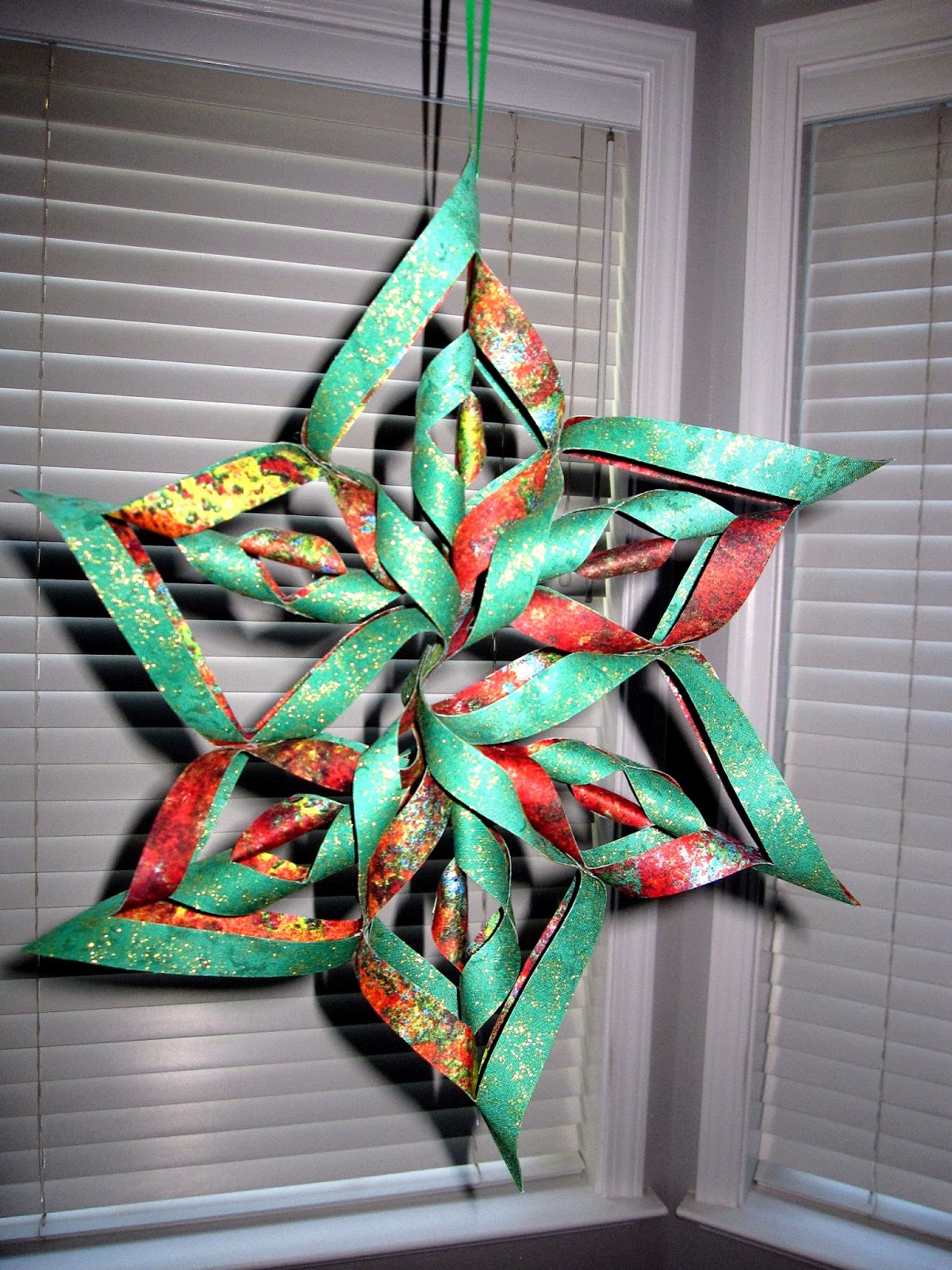 Createology: Fabric Snowflake...