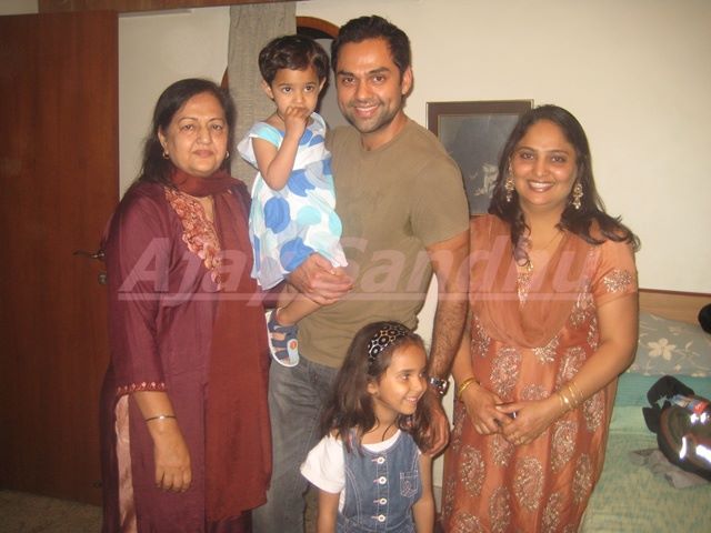 brain v/s heart: dharmendra's life history and family