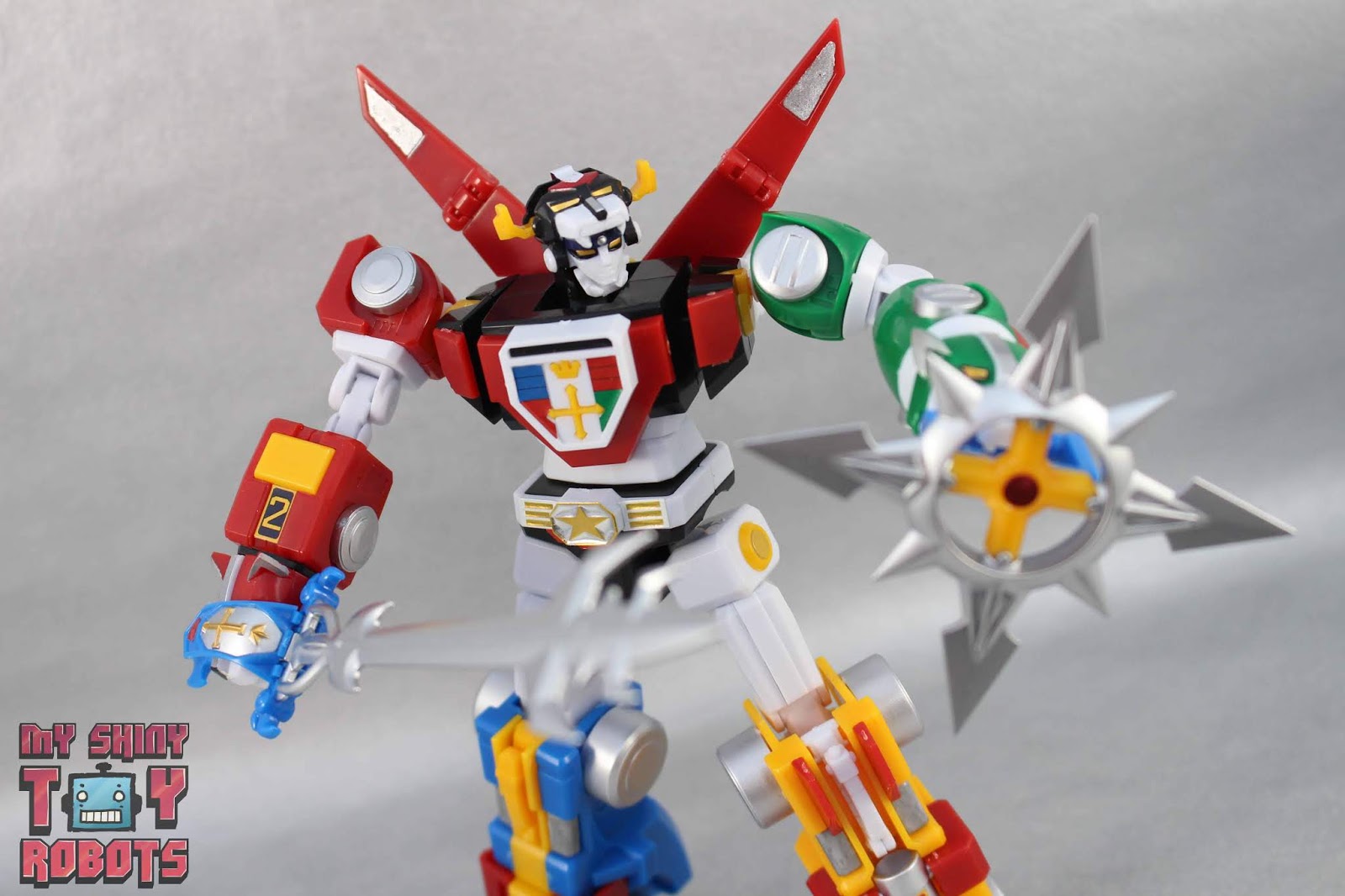 My Shiny Toy Robots: Toybox REVIEW: Super Mini-Pla Golion (Voltron)