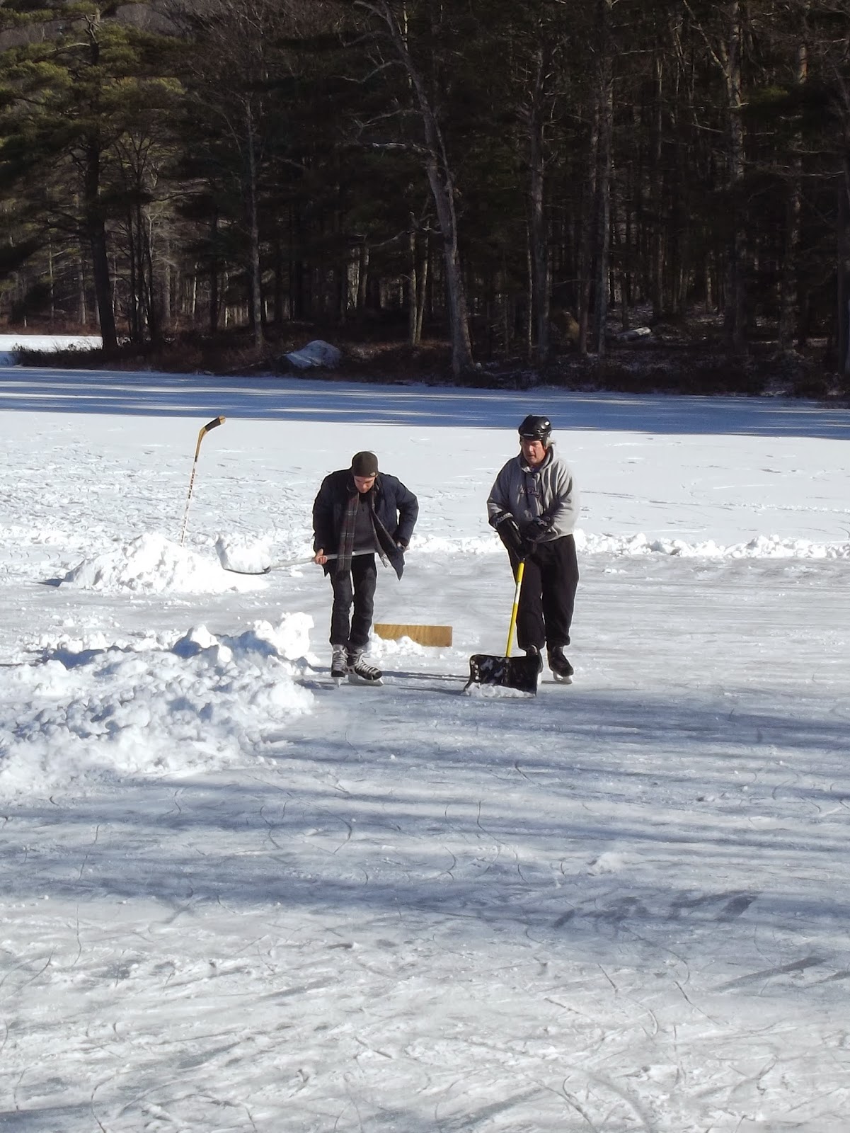 The Old Granite Step: Good Old Fashioned Pond Hockey