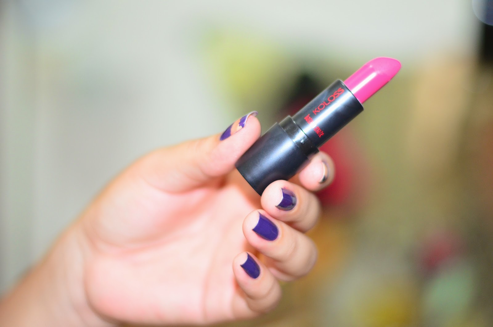 Review: Batom 03 Pink Mate Koloss – Ursula Andress