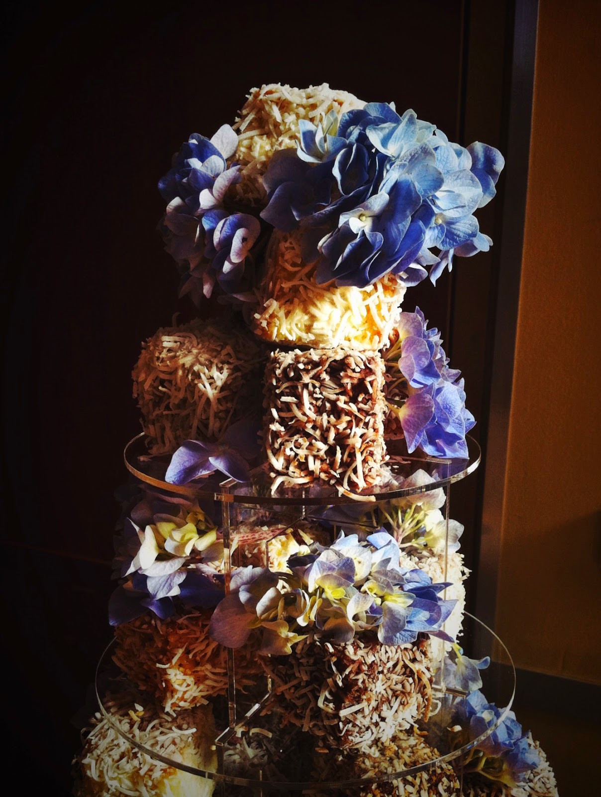 M A K E . B A K E . C A K E: WEDDING CAKE: The Lamington Tower