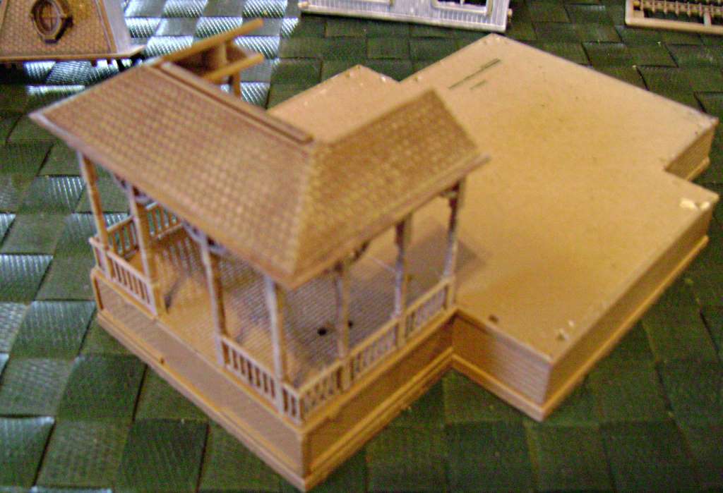 KirkTrekModeler's Model Blog: PSYCHO! Bates Mansion, Polar Lights Kit ...