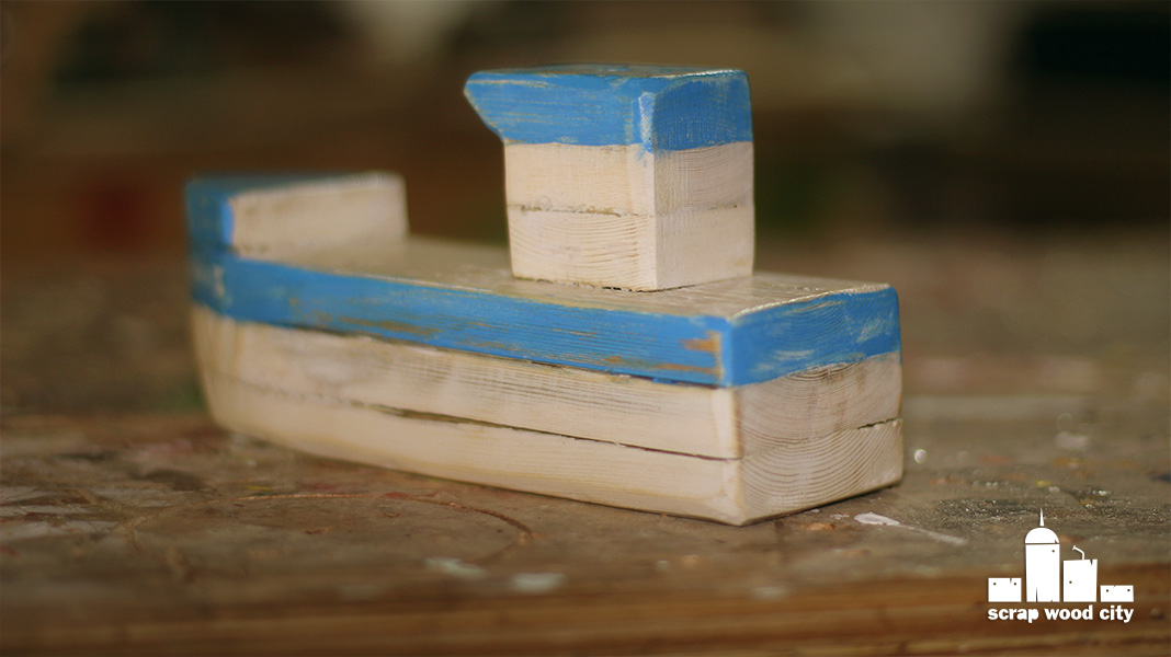 scrap wood city: How to make a DIY rustic decorative boat