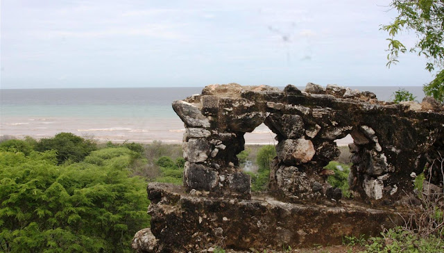 Stumblings...: Lautem Fort