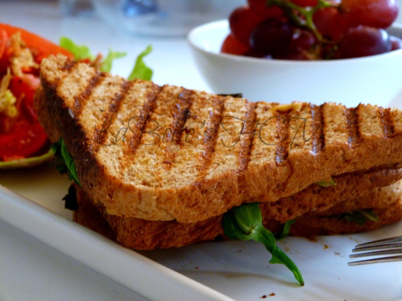 AFRILIGHT ~ BELLE'S KITCHEN: Crunchy Pan-Grilled Sandwich