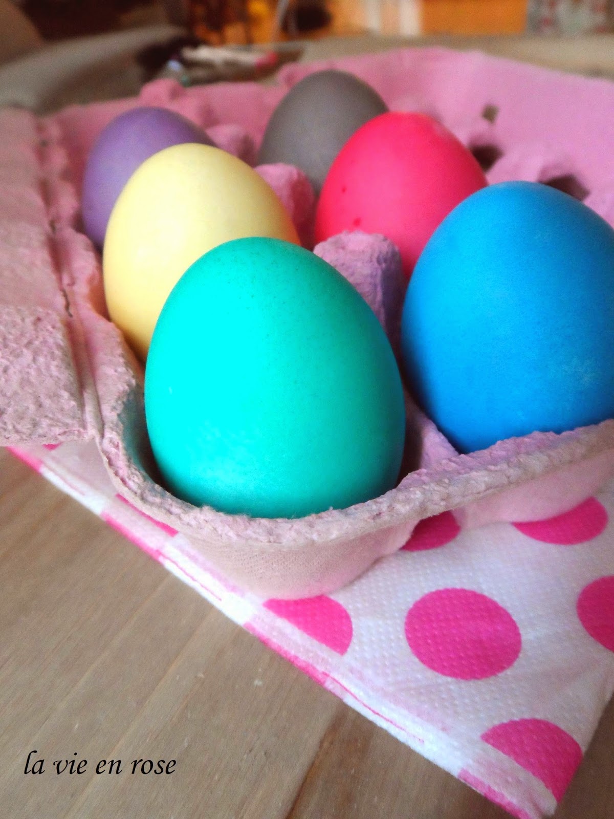 La Vie en Rose: Va de huevos...de colores!!!