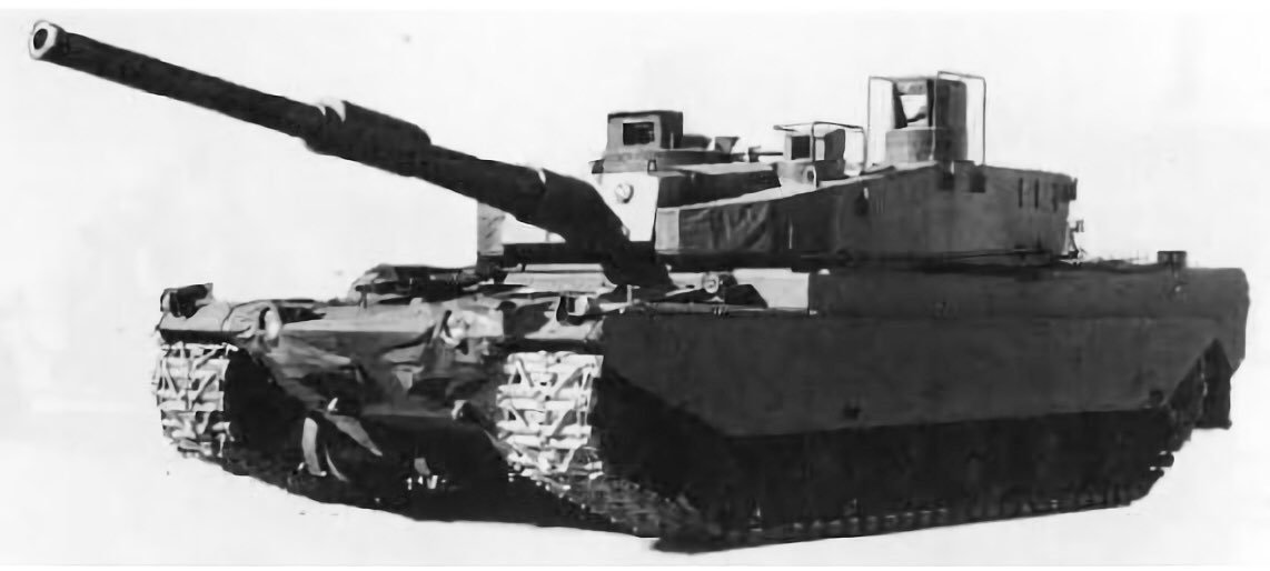 Type 10 and Type 90 tanks joint operations : r/TankPorn