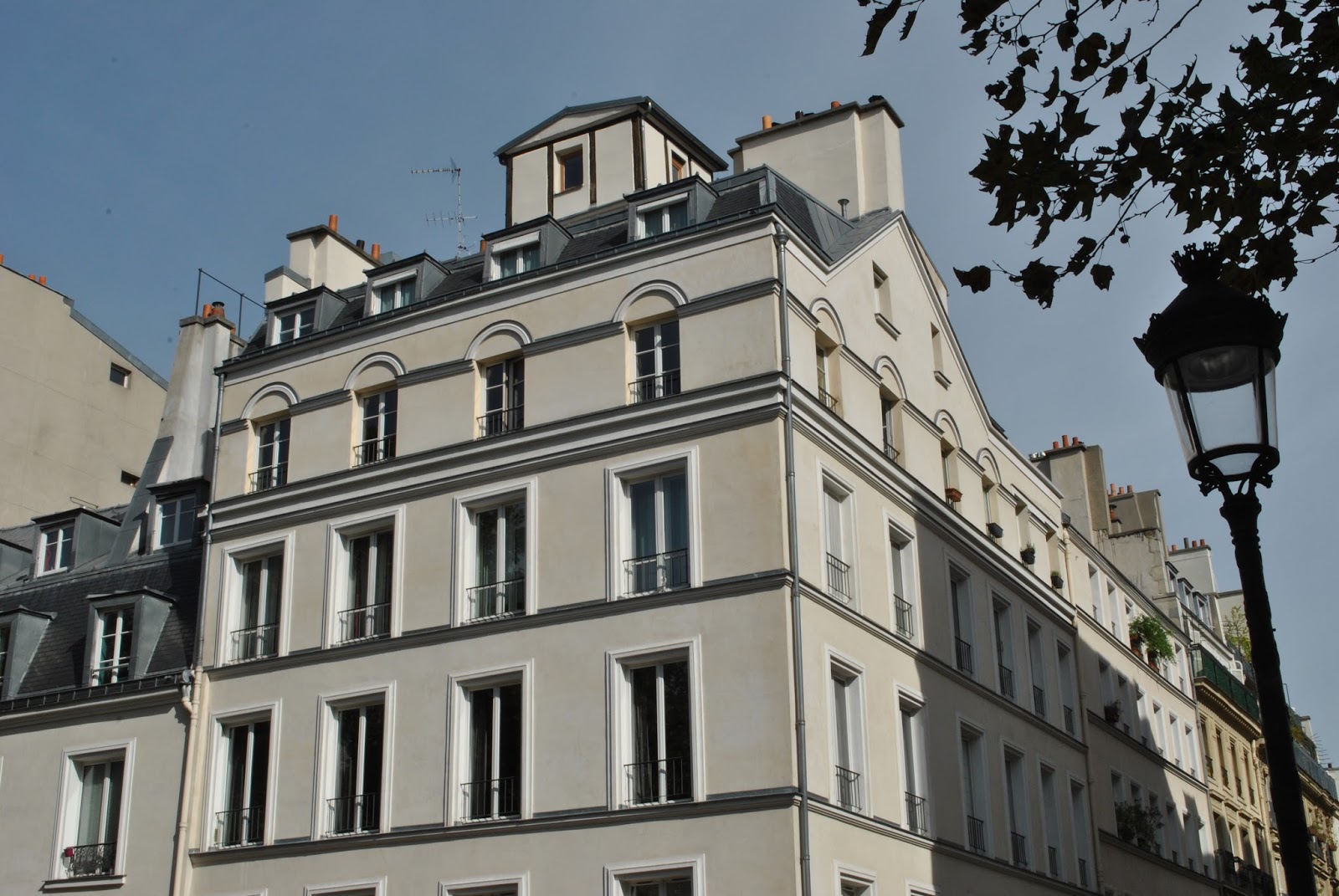 Bâtiment - ville et énergie: La surélévation de bâtiments à Paris