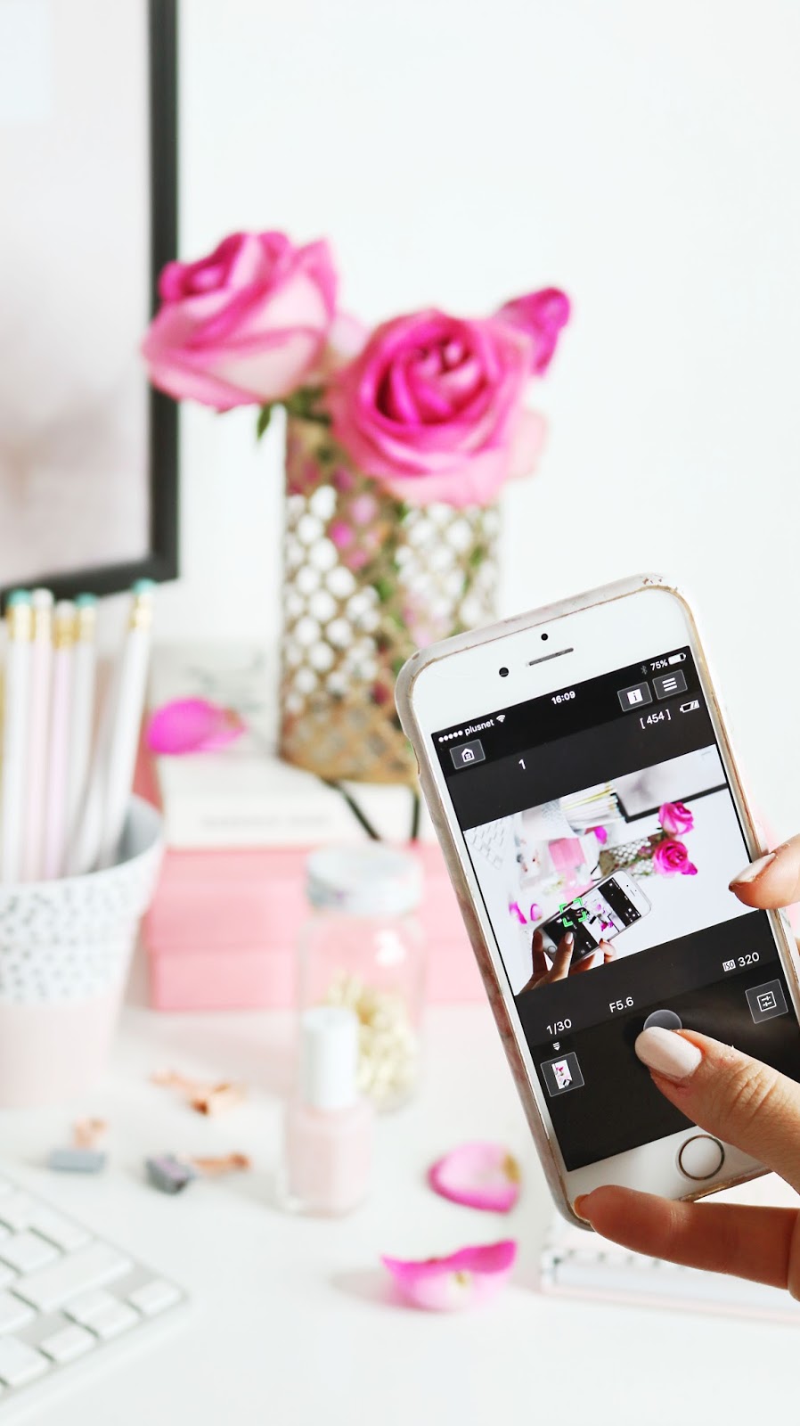 How To Take Good Blog Photos On Your Own - Corrie Bromfield