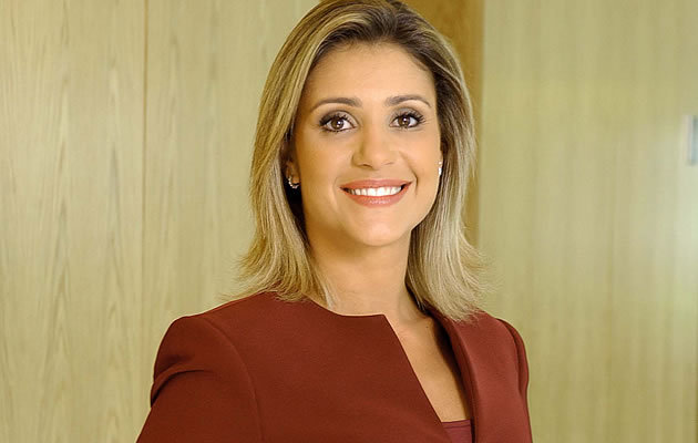 A Bela do Domingo: Flávia Freire