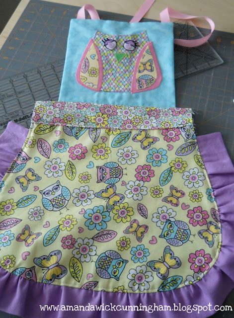 Kaleidoscope of Colors: Owl Child's Apron Tutorial