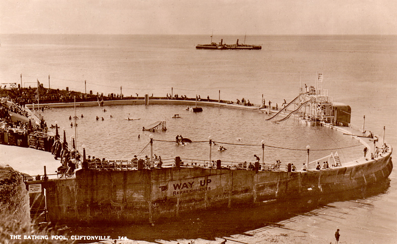 thanetonline: Mainly Margate Lido photos and a minor ramble