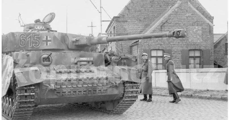 Snapshots from the Ostfront: Panzer IV in der Normandie