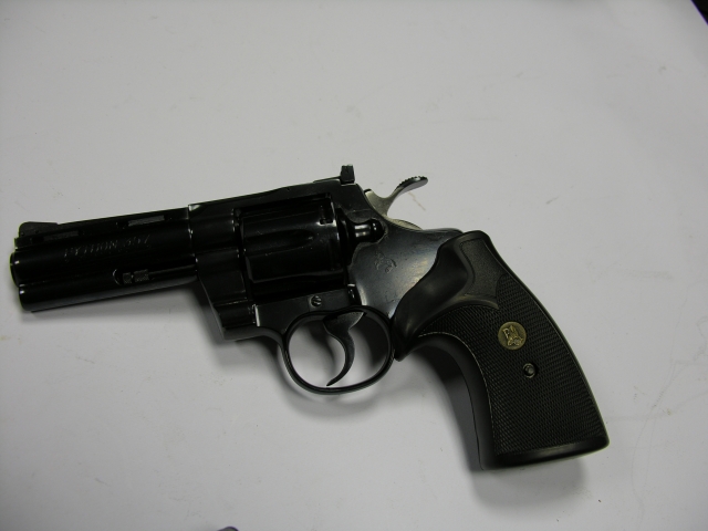 Armi usate web portal: Colt: Python 4'