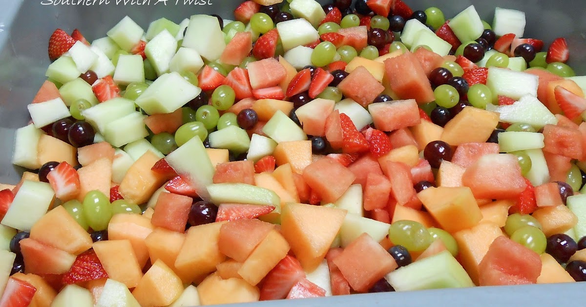 Southern With A Twist: Simple Fresh Fruit Salad