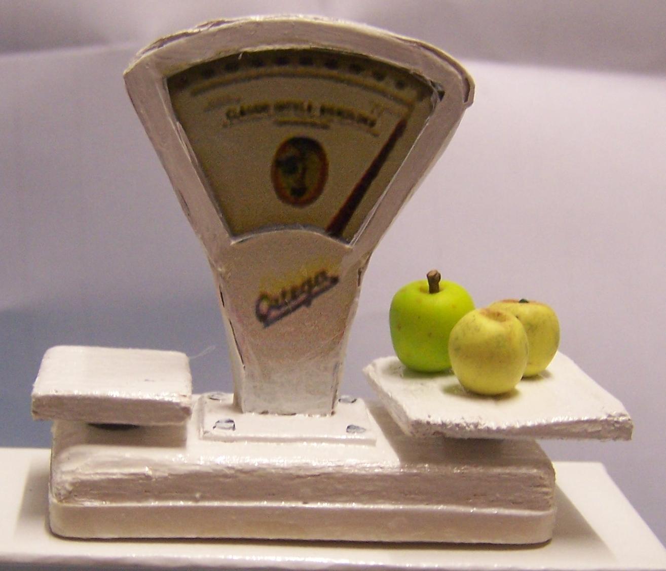Miniaturas y casas de muñecas: Básculas. Reto junio