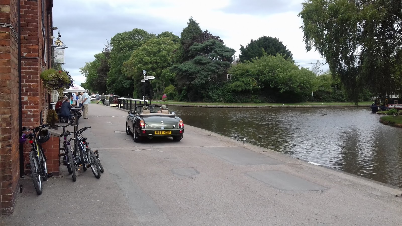 NB Coventina: Fradley Junction to Barton Turn