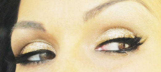 kandeej.com: Holiday Makeup Tutorial: EYE GLITTER