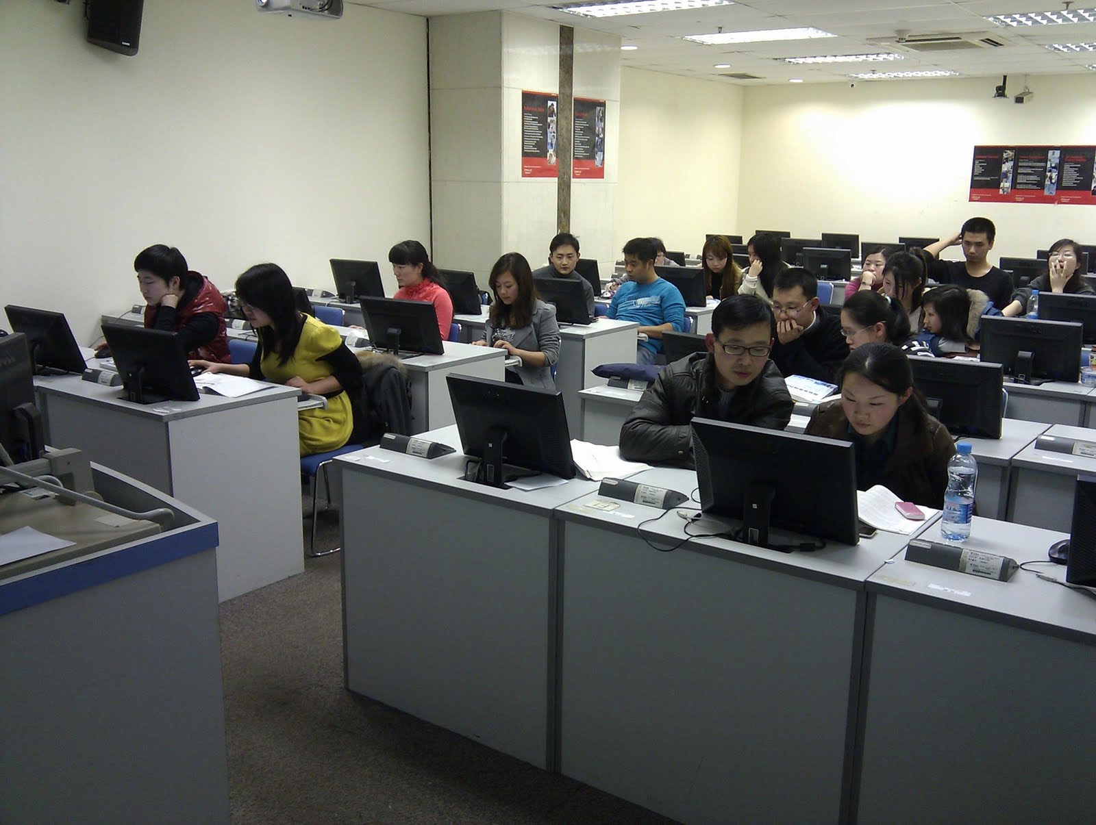 Communication in Vietnam