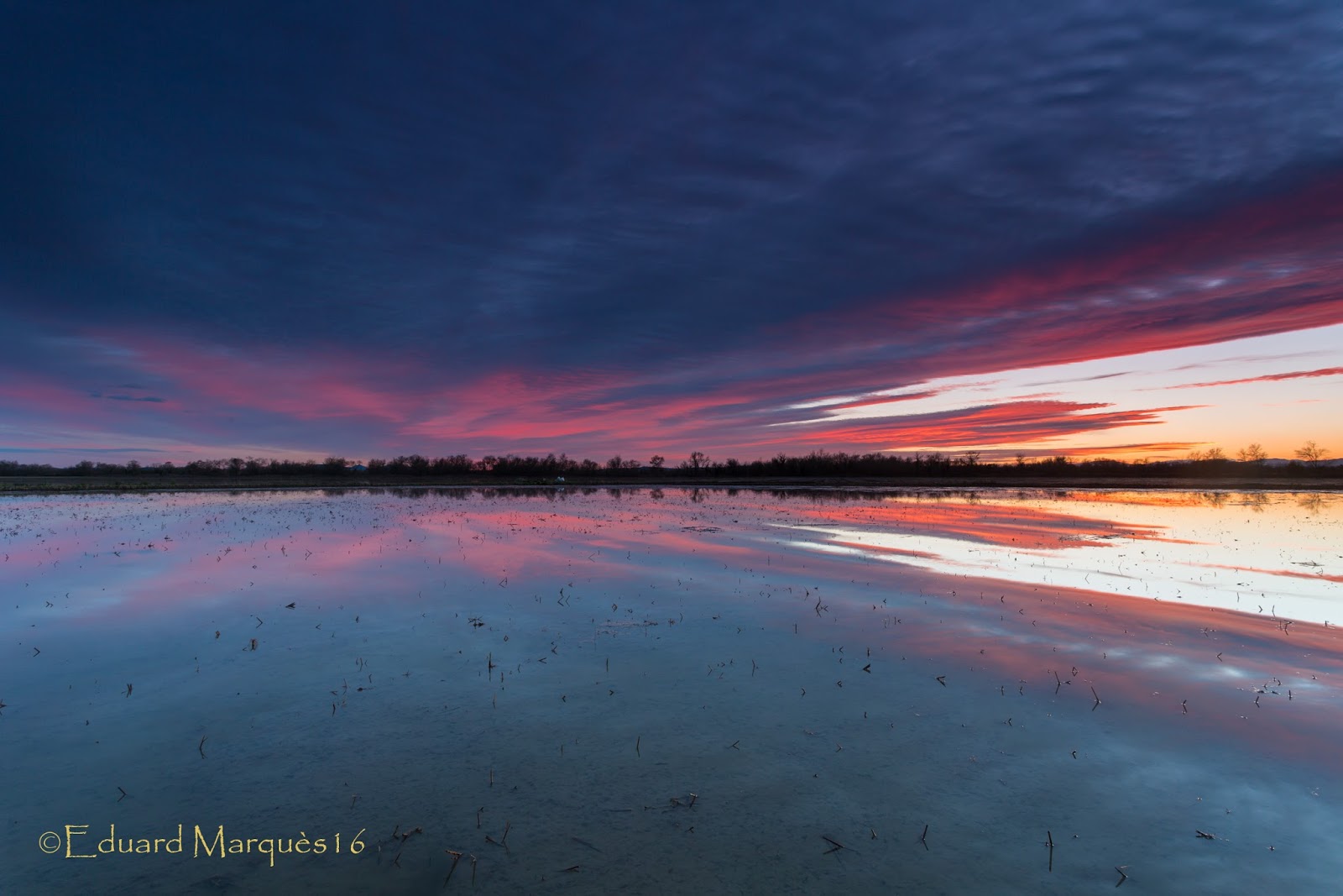 Fotografia Nocturna de l'Empordà: Evolució d'un crepuscle