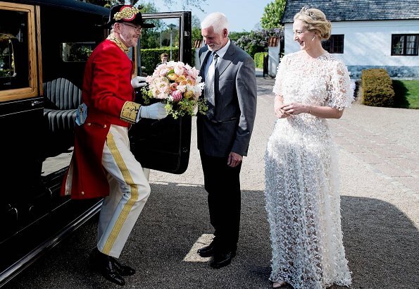 Princess Alexandra got married to Count Michael Ahlefeldt