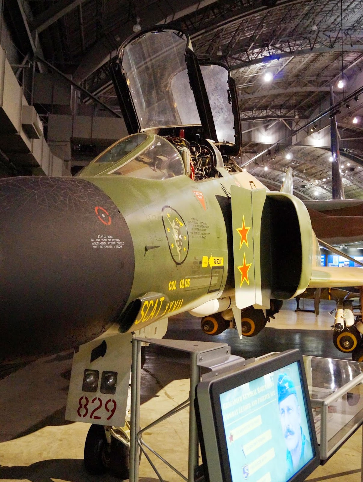 Plastic Models on the Internet: Aircraft Walkaround vol. 40: McDonnell ...