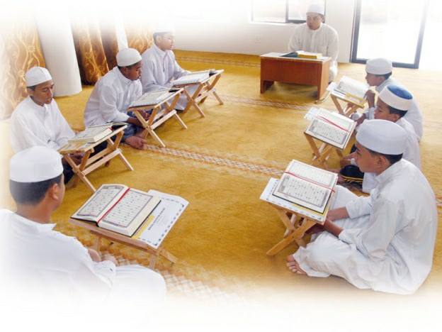 Adab Ketika Membaca Al-Quran ~ Maahad Tahfiz Al-Quran Wal-Qiraat Addin 17