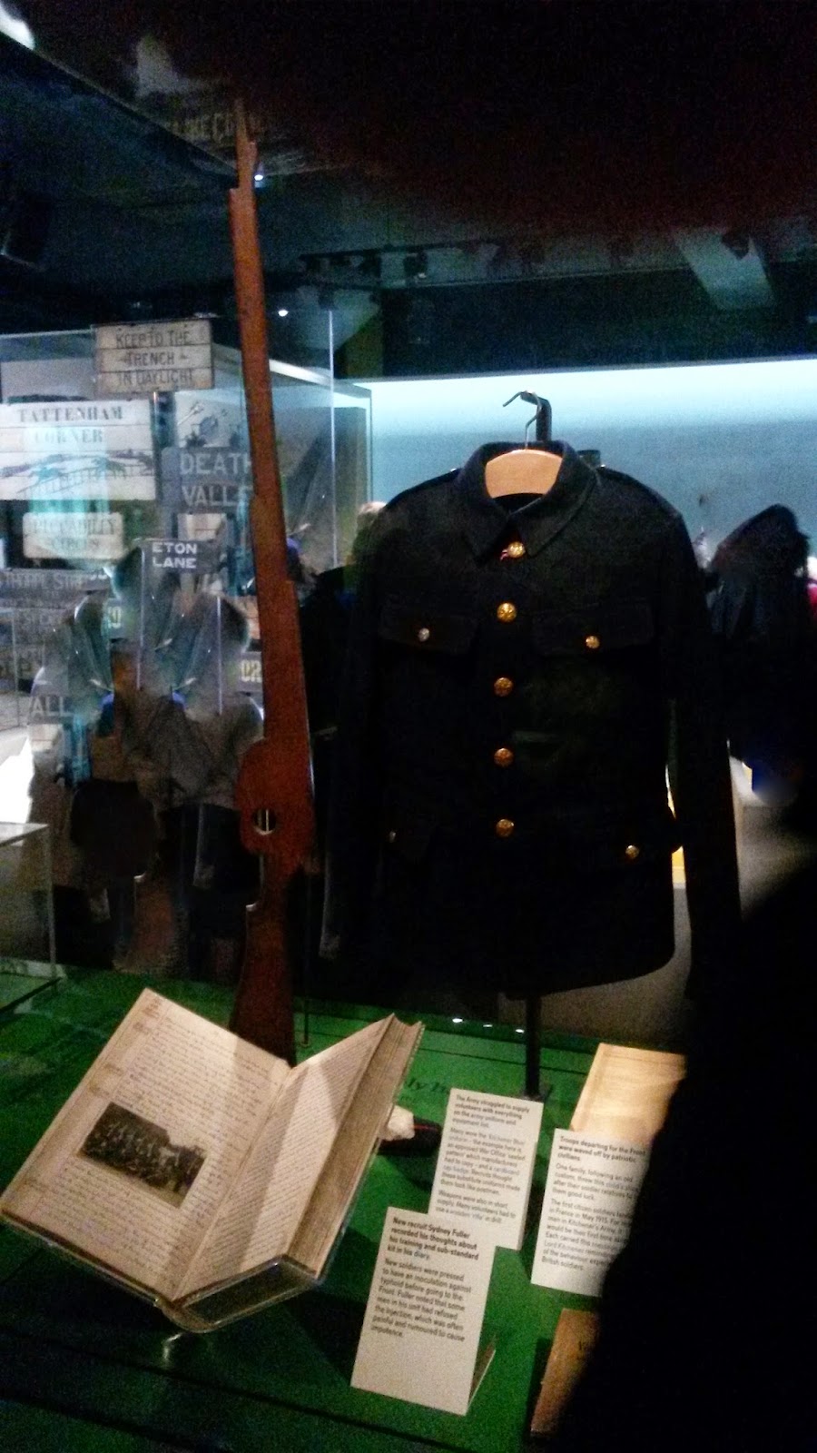Northumbrian Gunner: IWM Visit - WW1 Galleries