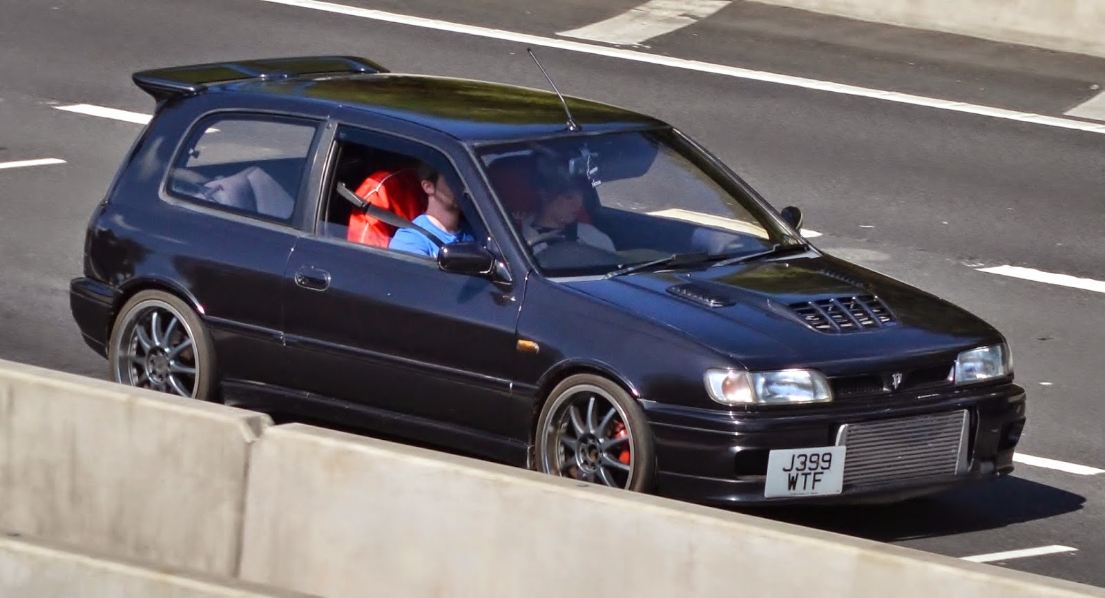 Nissan Sunny GTi-R, la baby Skyline GT-R - Throttle Addicted