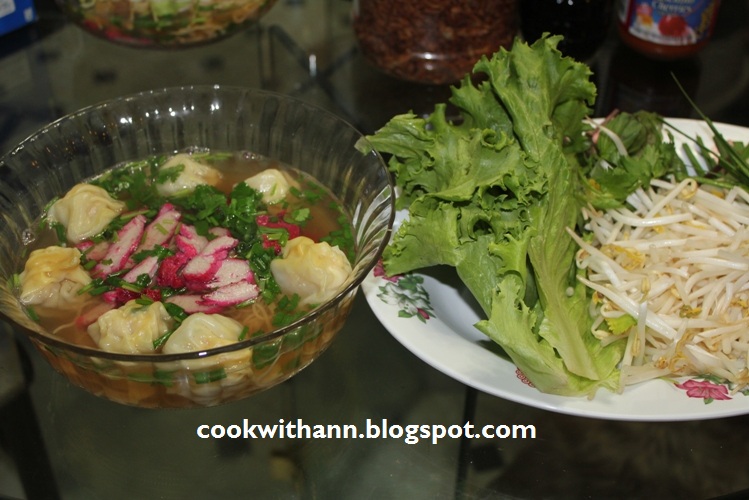 Cook With Ann: Mi Hoanh Thanh (Wonton Noodle Soup)