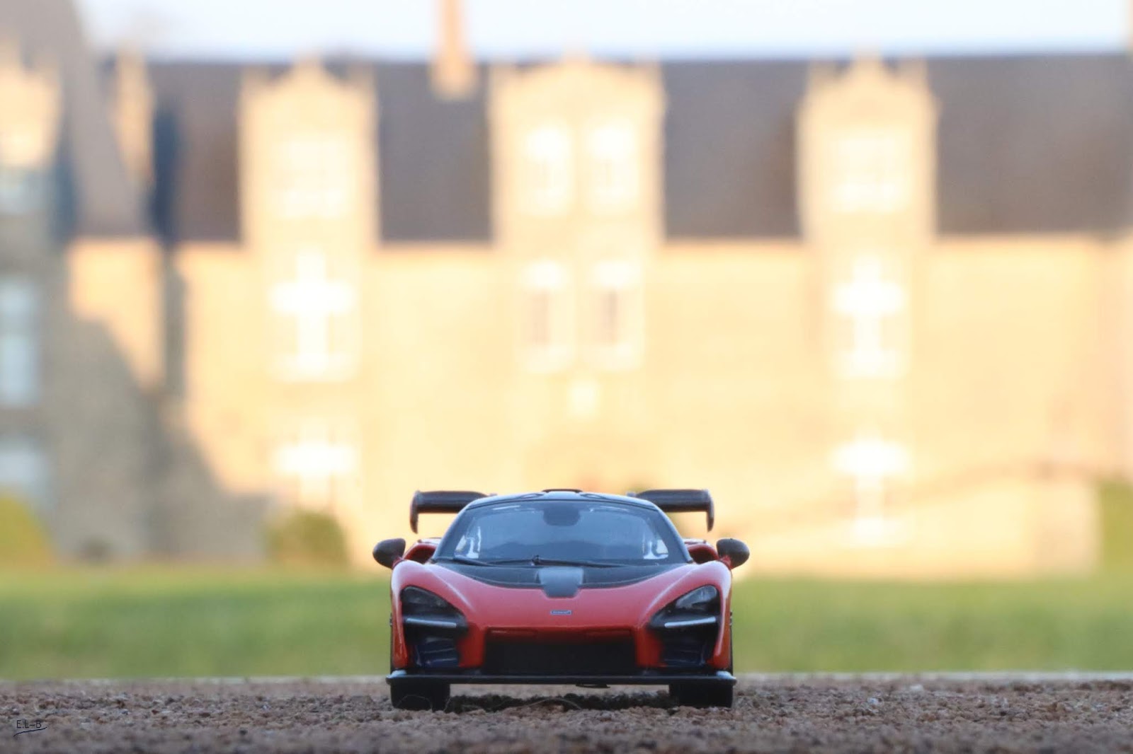 La McLaren Senna par Mini GT - Mininches