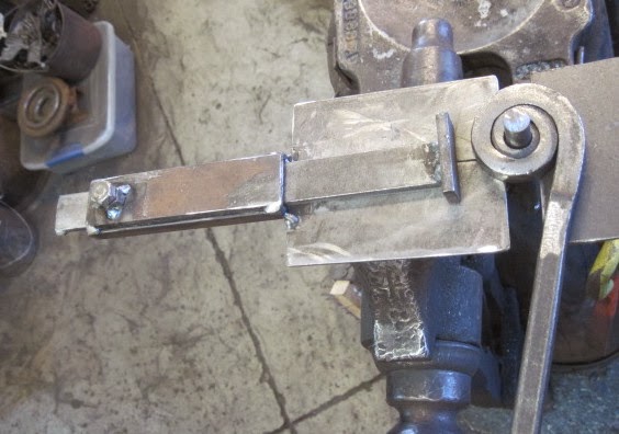Persimmon Forge: Professional Blacksmithing: Using a Vise Cam Clamp