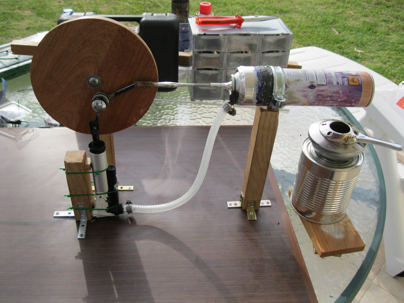 Motor Stirling Solar: Fotos e Vídeos