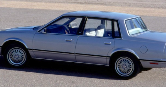 Car Style Critic: The Aerodynamic Ford Tempo and Mercury Topaz