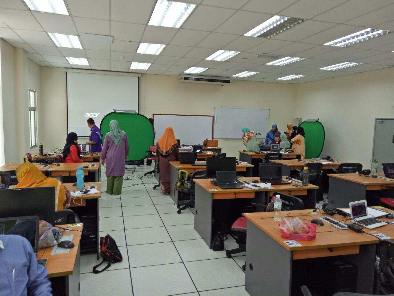 MOHD NIZAM BIN MAD TAHIR: Digital Ink dan Green Screen IPG Kampus ...